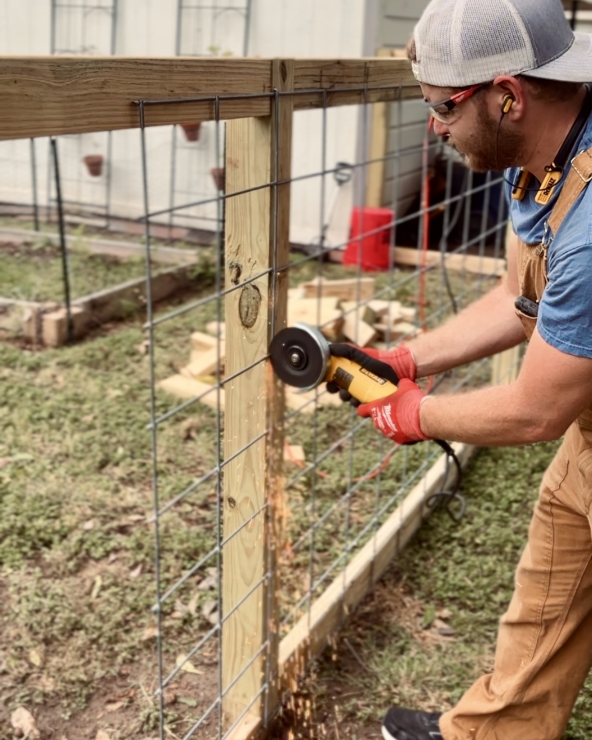 How to Build a Budget-Friendly Cattle Panel Fence - Headed for a Homestead